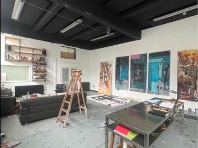 Room at Empson Street, Greater London