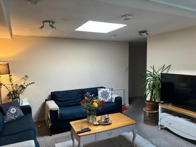Room at Englefield Road, Greater London