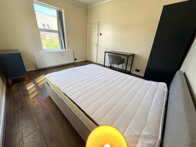 Room at Enderley Street, Newcastle under Lyme