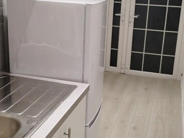 Room at Endersby Road, Greater London