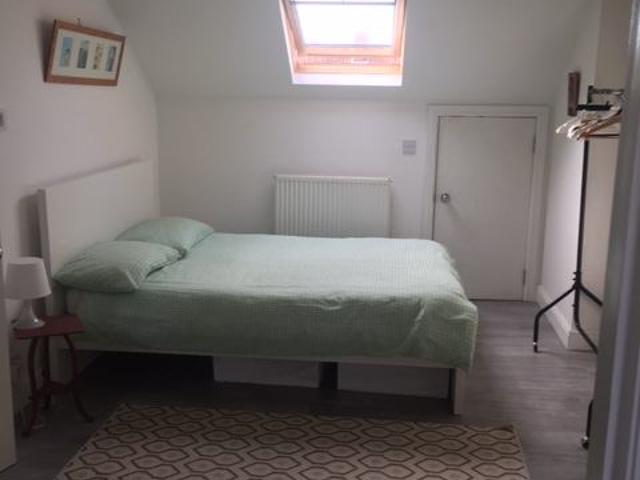 Room at Enmore Road, Greater London