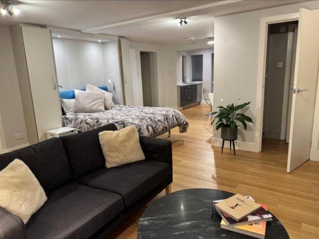 Room at Ennismore Avenue, Greater London