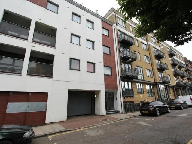 Room at Ensign Street, Greater London