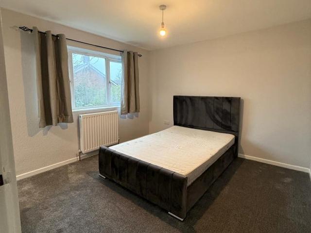 Room at Epsom Road, Crawley
