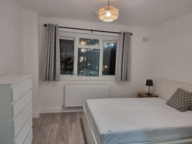 Room at Eric Street, Greater London