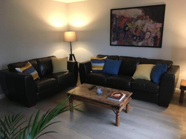 Room at Essex Court, Greater London