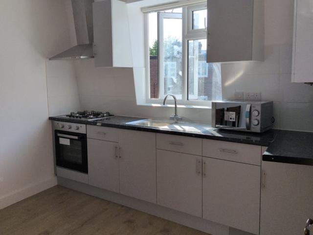 Room at Essex Road, Greater London