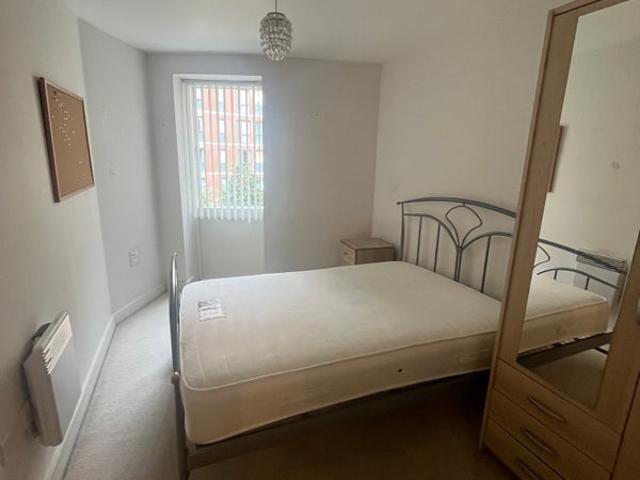 Room at Essex Street, Birmingham