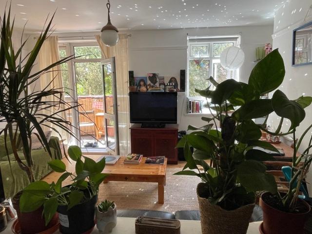 Room at Estate Road, Greater London