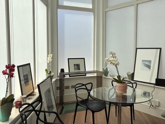 Room at Estcourt Road, Greater London