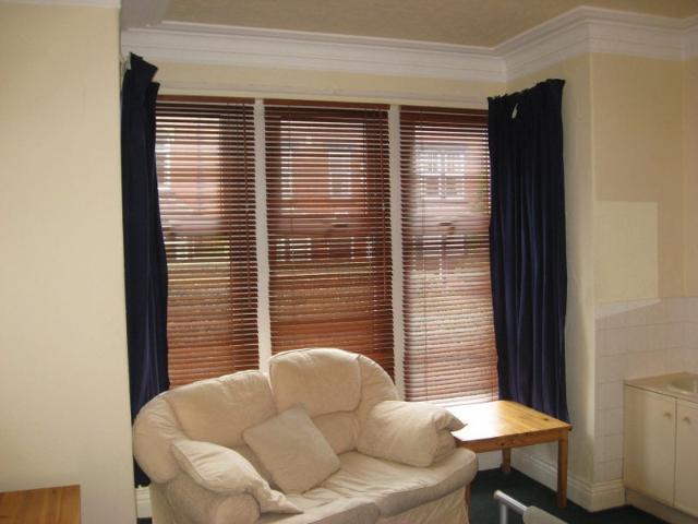Room at Estcourt Terrace, Leeds