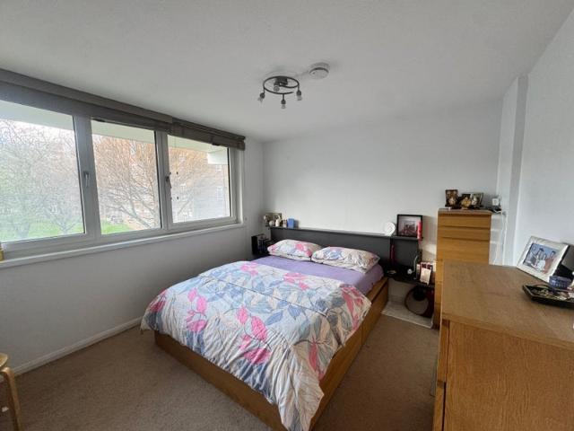 Room at Fulham Court, Greater London