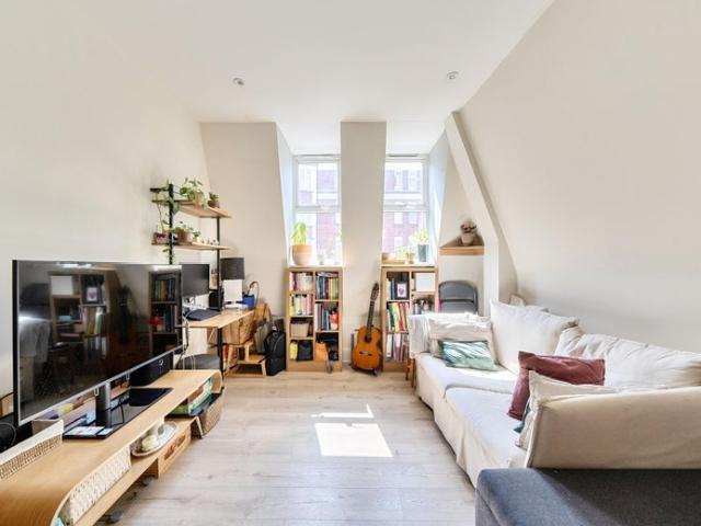 Room at Fulham High Street, Greater London