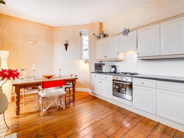Room at Fulham Road, Greater London