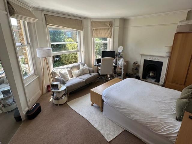 Room at Fulham Road, Greater London