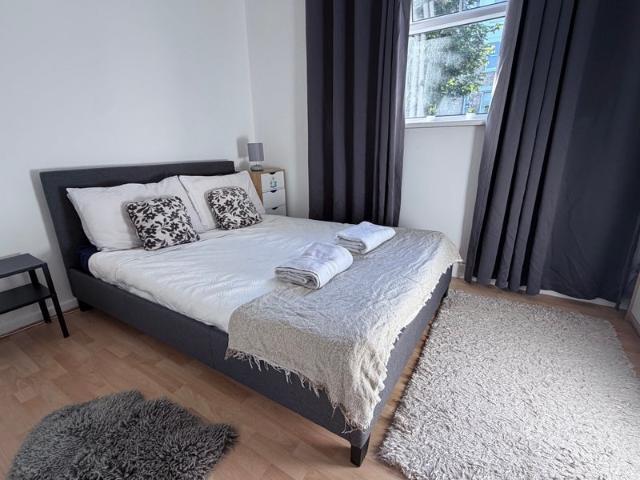 Room at Fulham Road, Greater London
