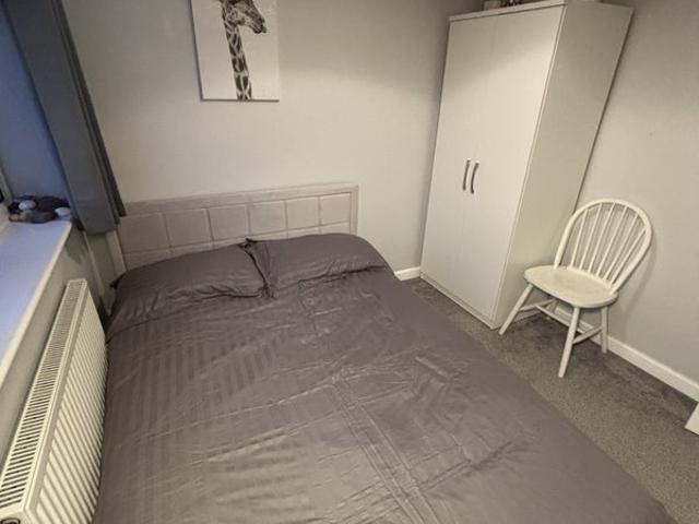 Room at Fulton Close, Bromsgrove