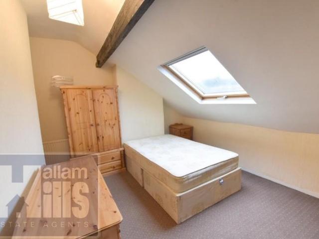 Room at Fulwood Road, Sheffield