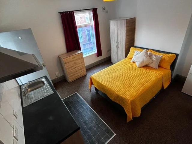 Room at Furnivall Road, Doncaster