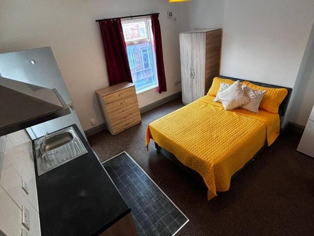 Room at Furnivall Road, Doncaster