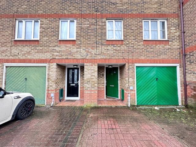Room at Fairway Drive, Greater London