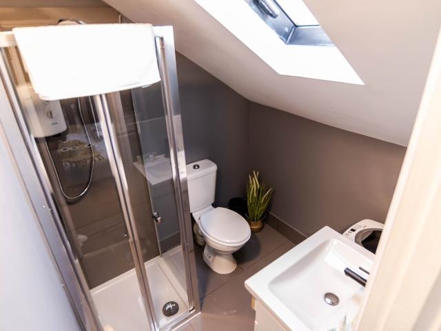 Room at Fairbridge Road, Greater London