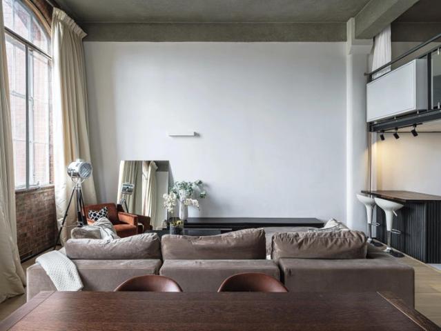 Room at Fairfield Road, Greater London