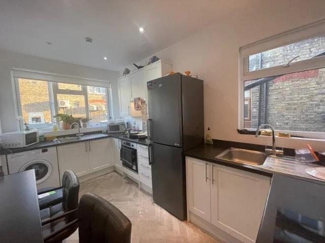 Room at Fairfield Road, Greater London