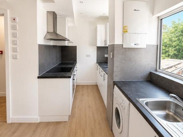 Room at Fairford Crescent, Swindon
