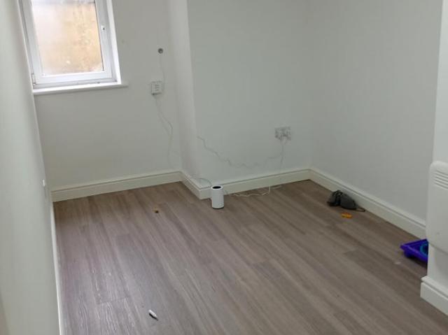 Room at Fairhope Avenue, Salford