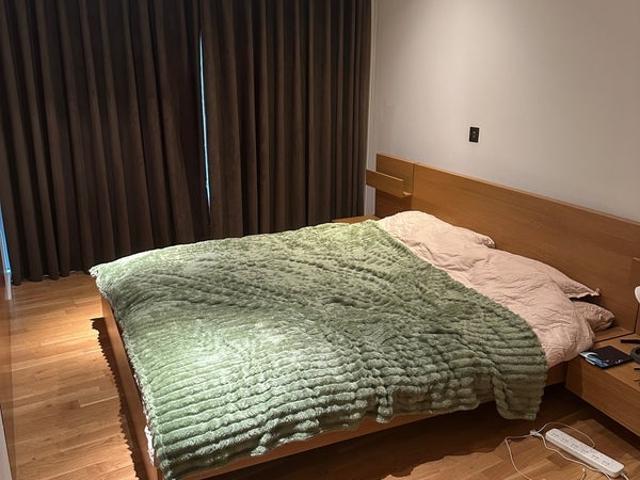 Room at Fairmont Avenue, Greater London