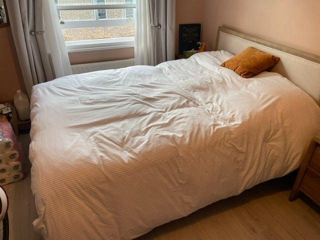 Room at Falmouth Road, Greater London
