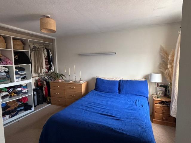 Room at Fallow Court, Greater London