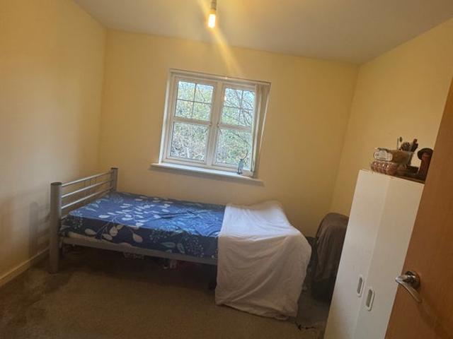Room at Fallowfield Loop, Manchester