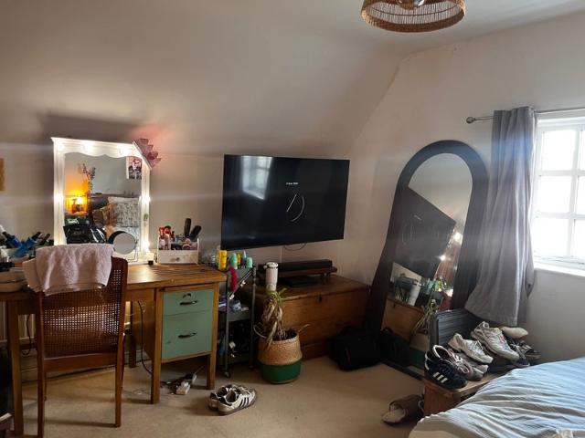 Room at Far Lane, Rushcliffe