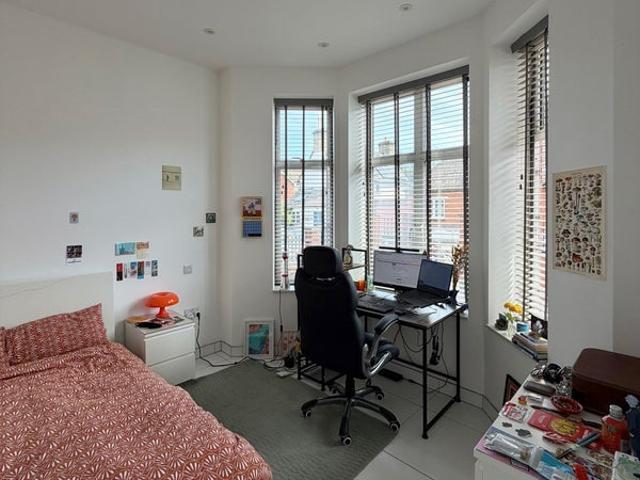 Room at Farnan Road, Greater London