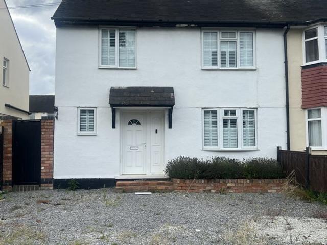 Room at Farnborough Road, Nottingham