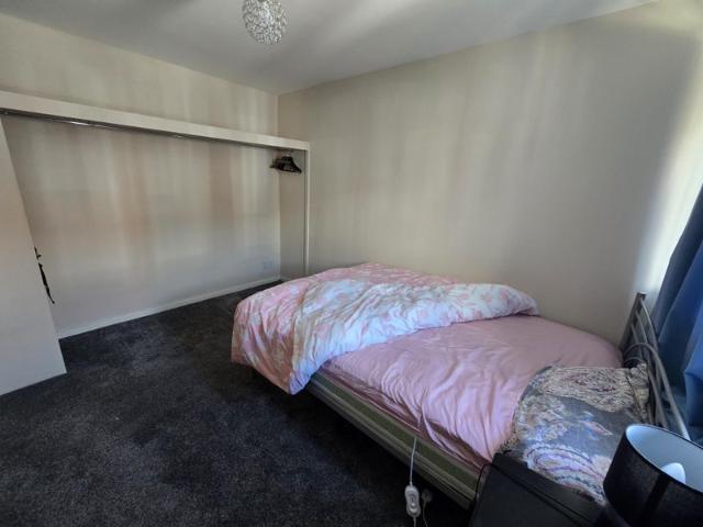 Room at Farndale Garth, Leeds