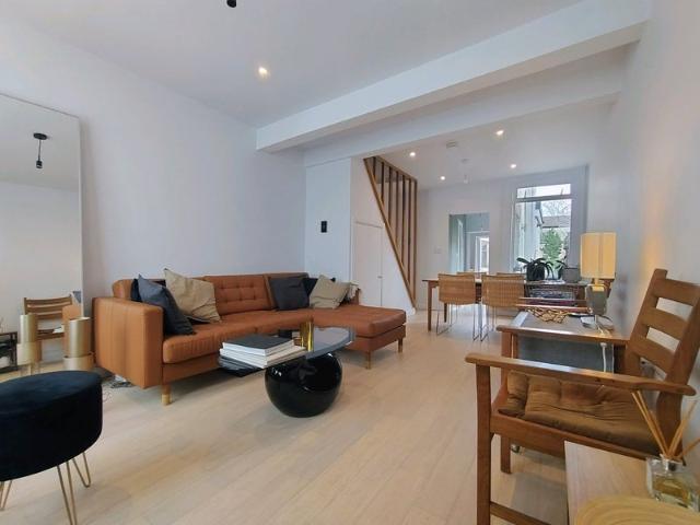 Room at Fawcett Road, Greater London