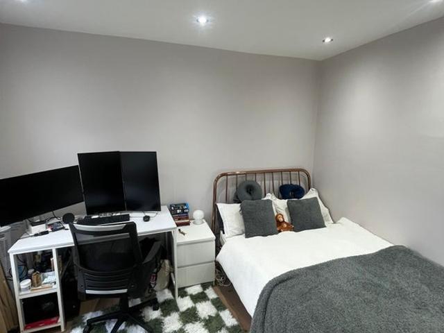 Room at Fawe Park Road, Greater London