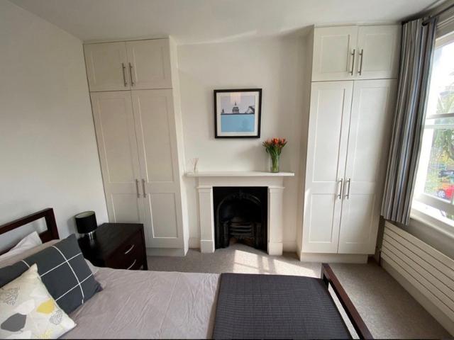 Room at Fearon Street, Greater London