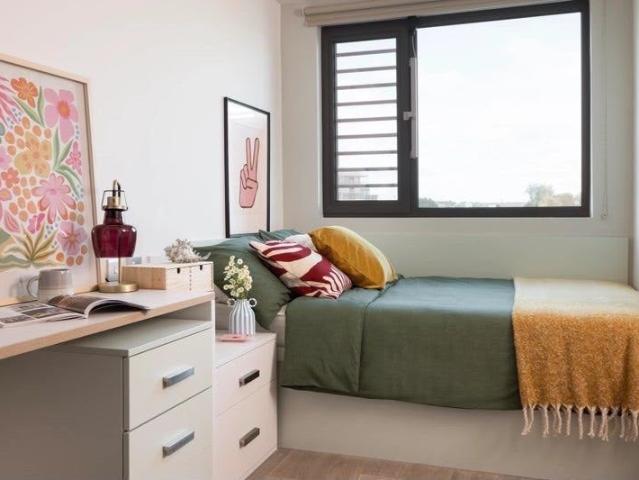 Room at Feeder Road, Bristol