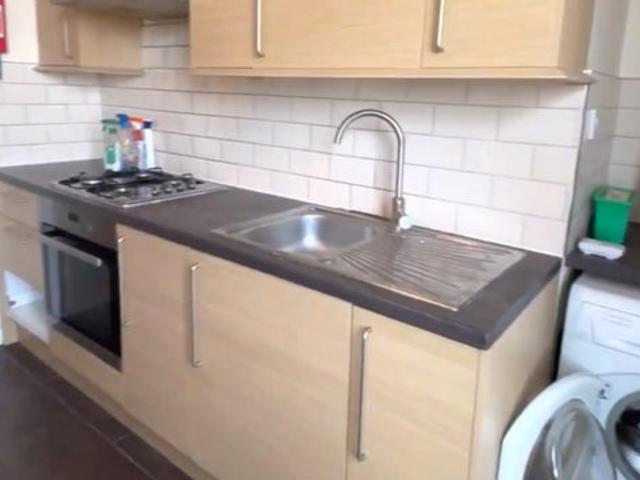 Room at Fellows Road, Greater London