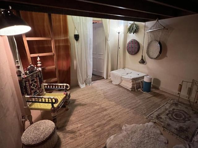 Room at Felstead Street, Greater London