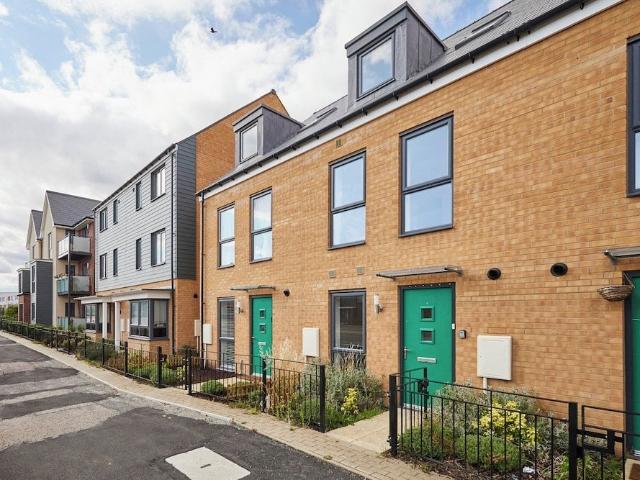 Room at Fen Street, Milton Keynes