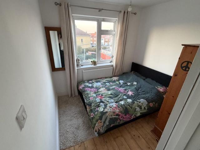 Room at Fermaine Avenue, Bristol