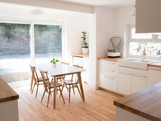 Room at Fern Grove, Liverpool