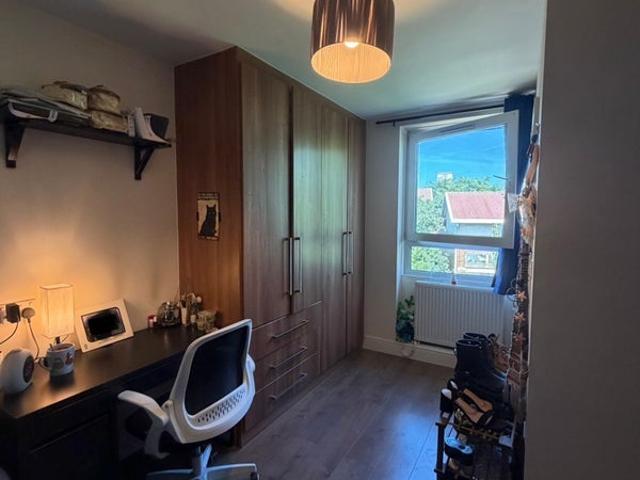 Room at Fern Street, Greater London