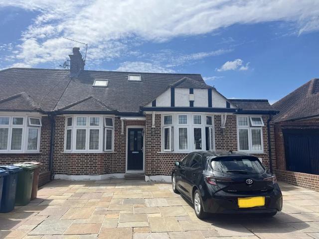 Room at Fernbrook Drive, Greater London