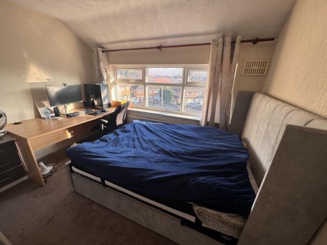Room at Ferndale Avenue, Birmingham